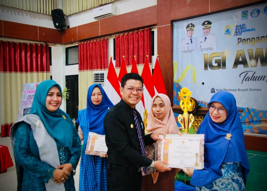 IGI Awards Tahun 2025, Bupati Dompu: Guru Harus Menjadi Inspirasi Bagi ...